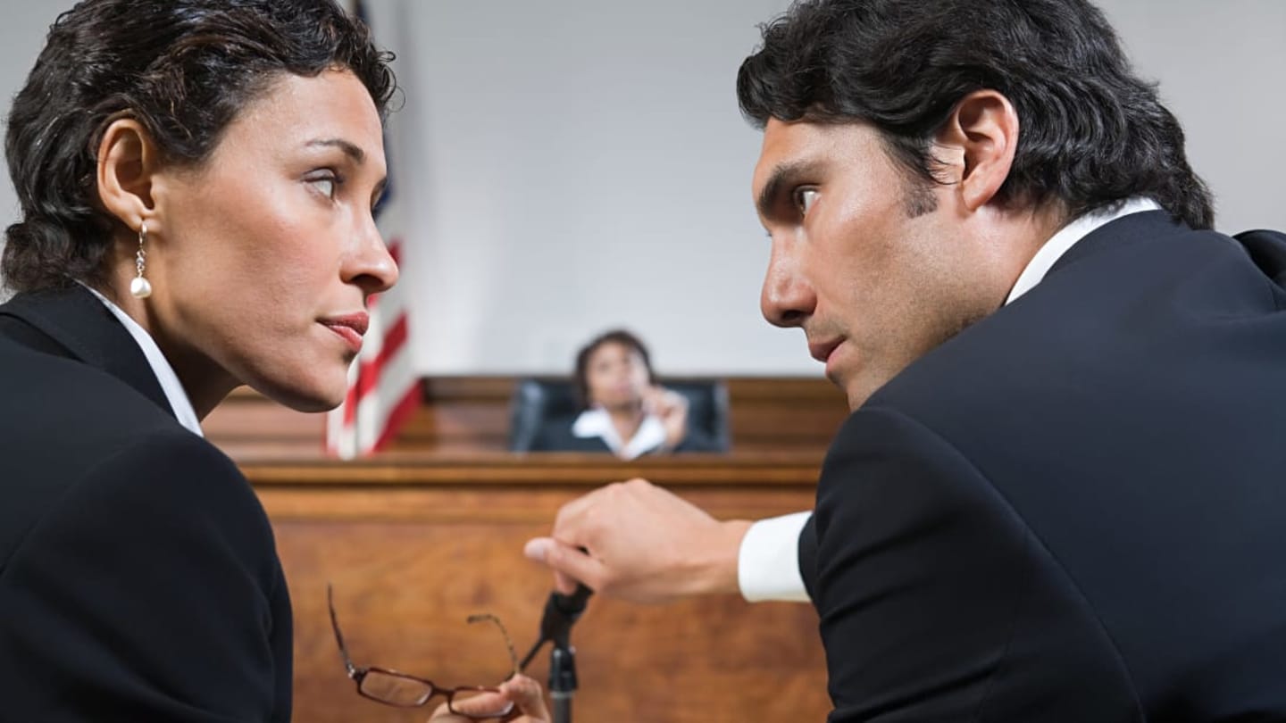Defending Your Rights: The Importance of a Criminal Lawyer (2024 ...
