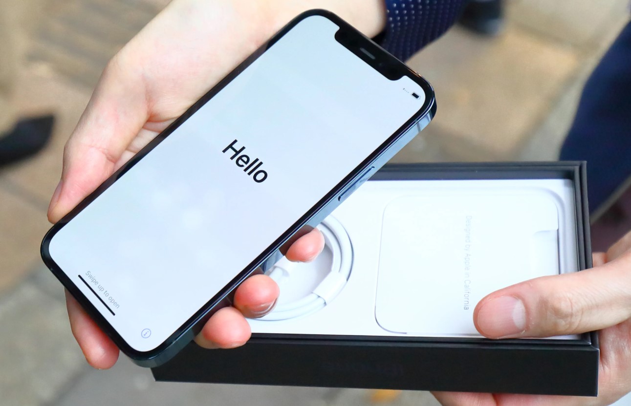 Virtual Helpers: The Evolution of Personal Digital Assistants (2024) - Richannel