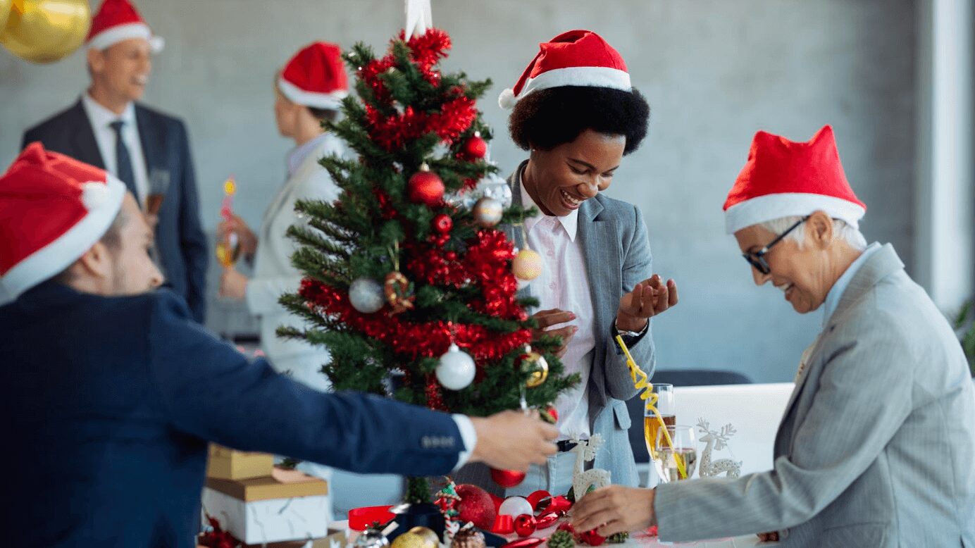How to Organize a Christmas Party in Office: Tips for a Festive ...