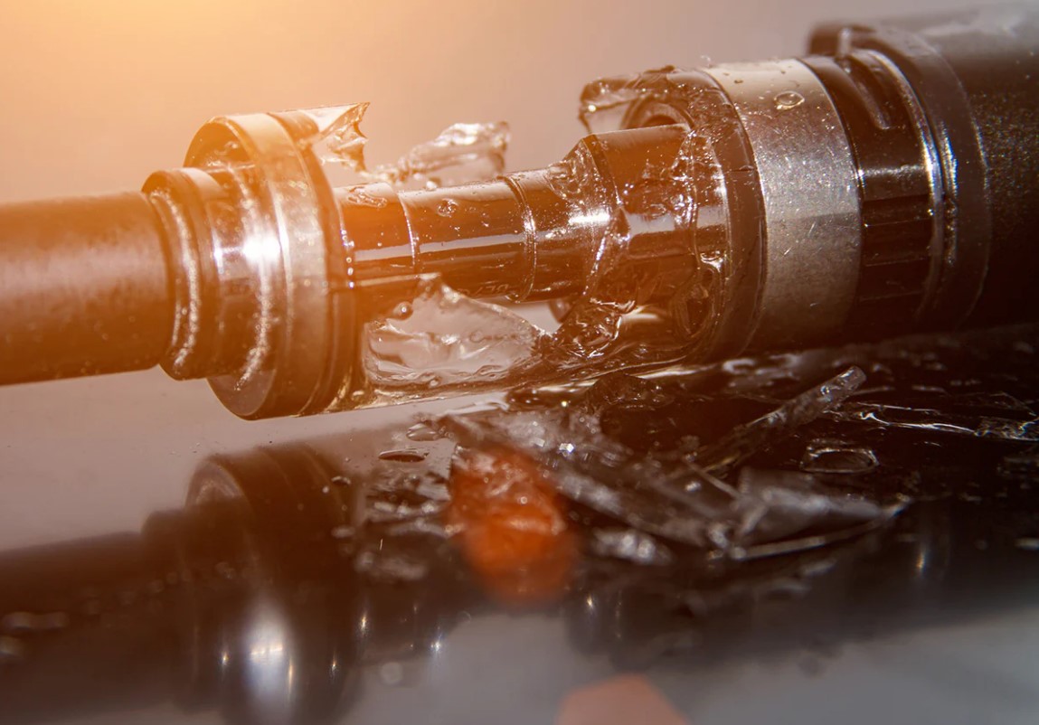 Understanding and Resolving Vape Pen Leaks (2024) - Richannel Understanding and Resolving Vape Pen Leaks (2024) - Richannel