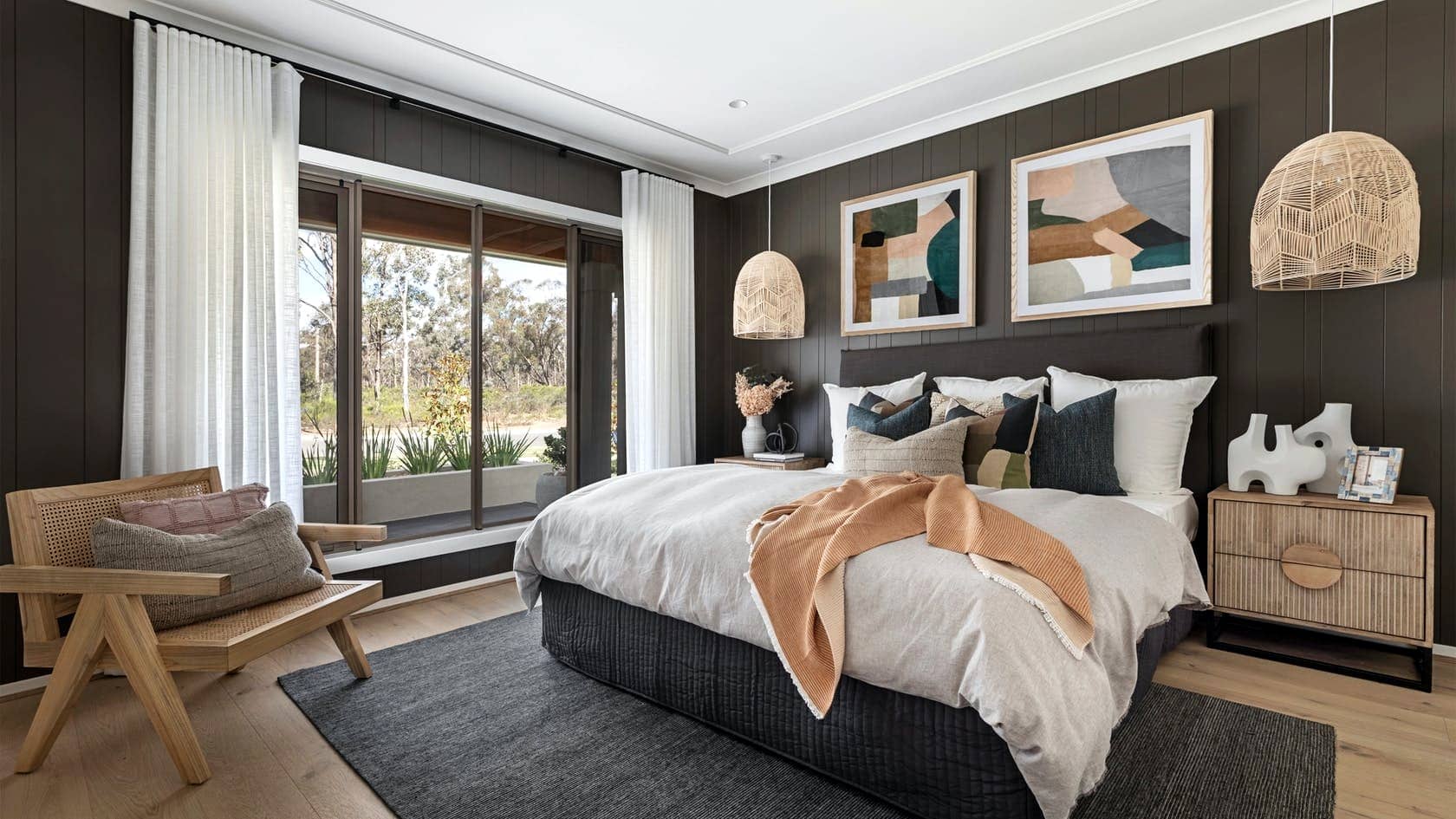 Ideas for Hanging Pictures in Bedrooms - Richannel