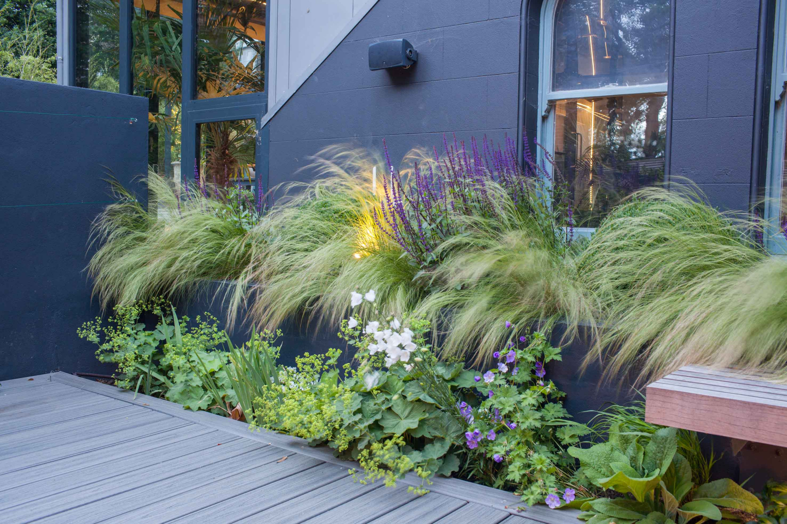 Designing with Grasses - How to Create a Beautiful and Functional ...