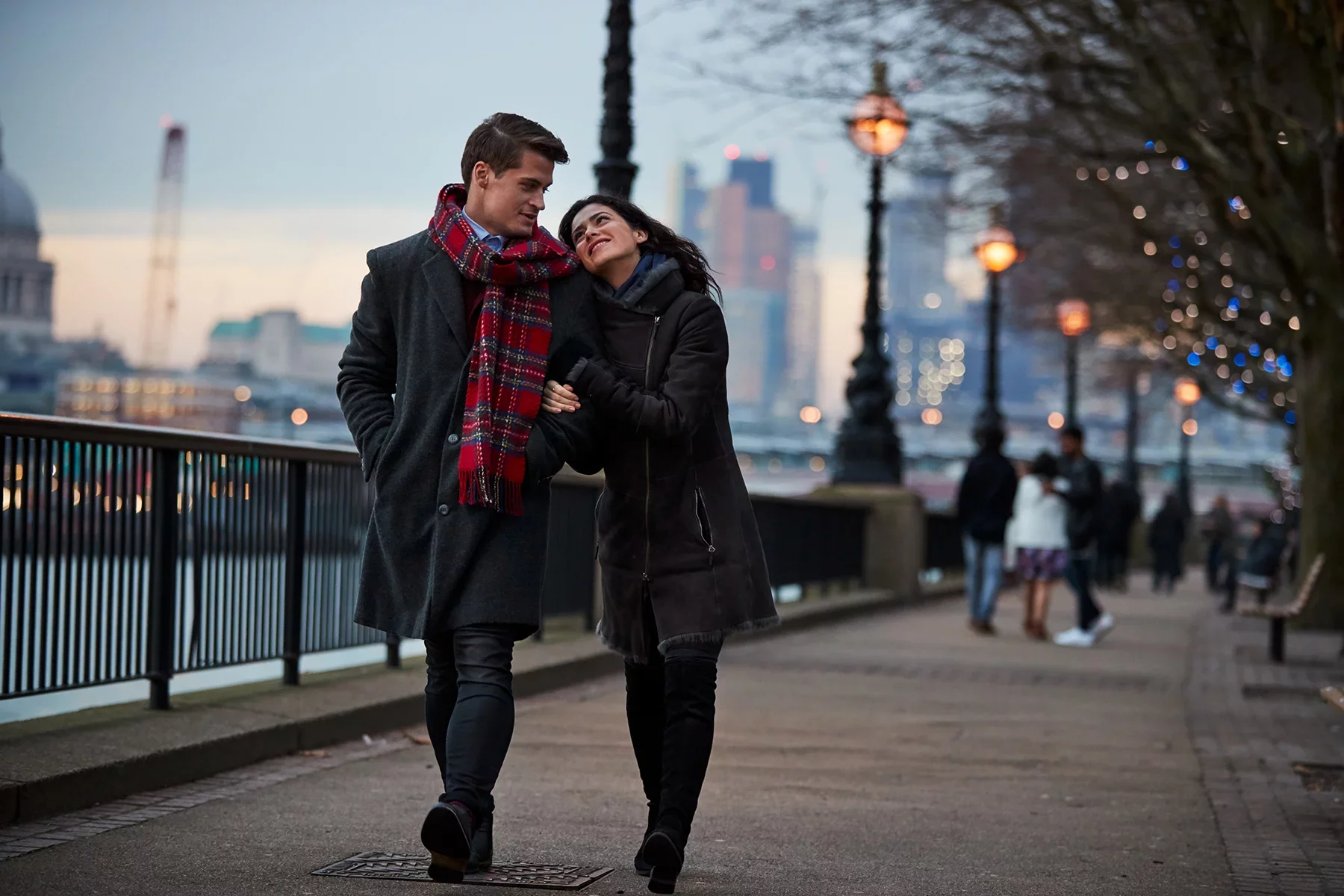 Dating Etiquette in London: What to Know Before You Approach Someone at ...