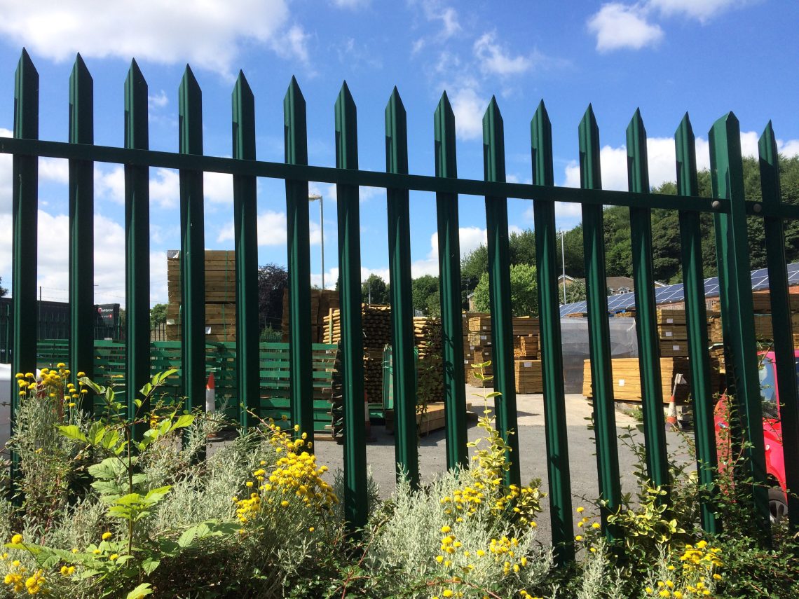 Innovative Fencing Options for Public Spaces - Balancing Safety and ...